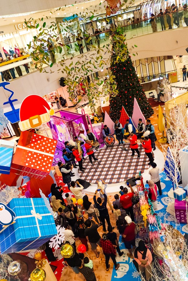 KL East Mall Invites Shoppers To 'Sleigh' Their Reels | Sime Darby Property